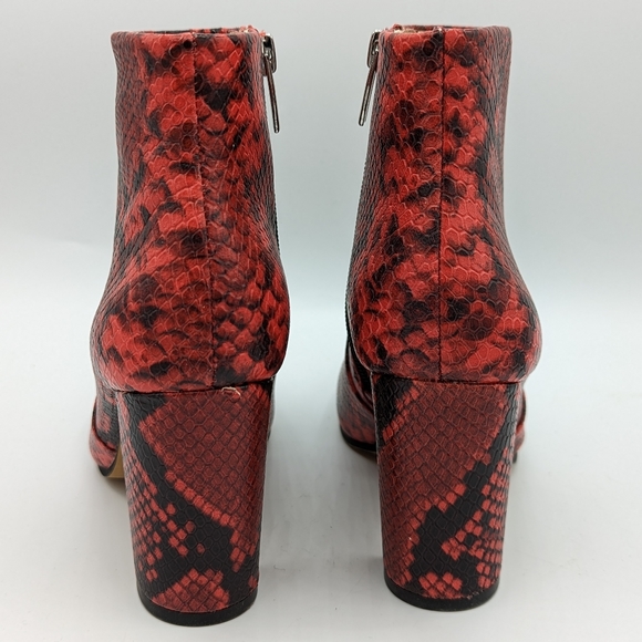 Vince Camuto | Shoes | New Womens Vince Camuto Vcsanstan Red Snake Skin ...